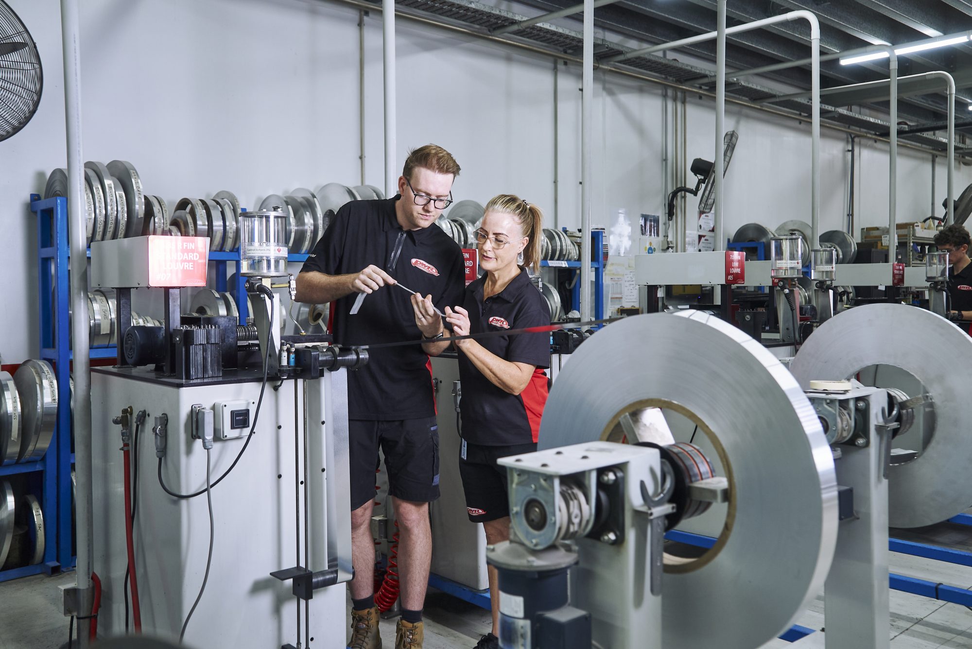 Entry Level Opportunities at PWR - Kickstart your career with us! | PWR Corporate